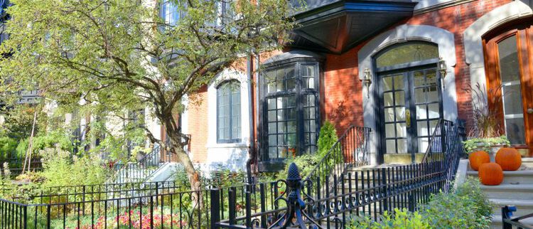 Haunted History: Ghost Tours and Spooky Sites in Boston
